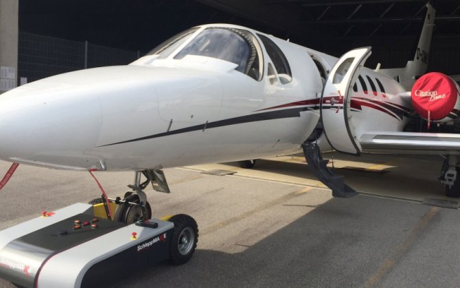 New Aircraft Towing System Makes U.S. Debut. Starting this month North