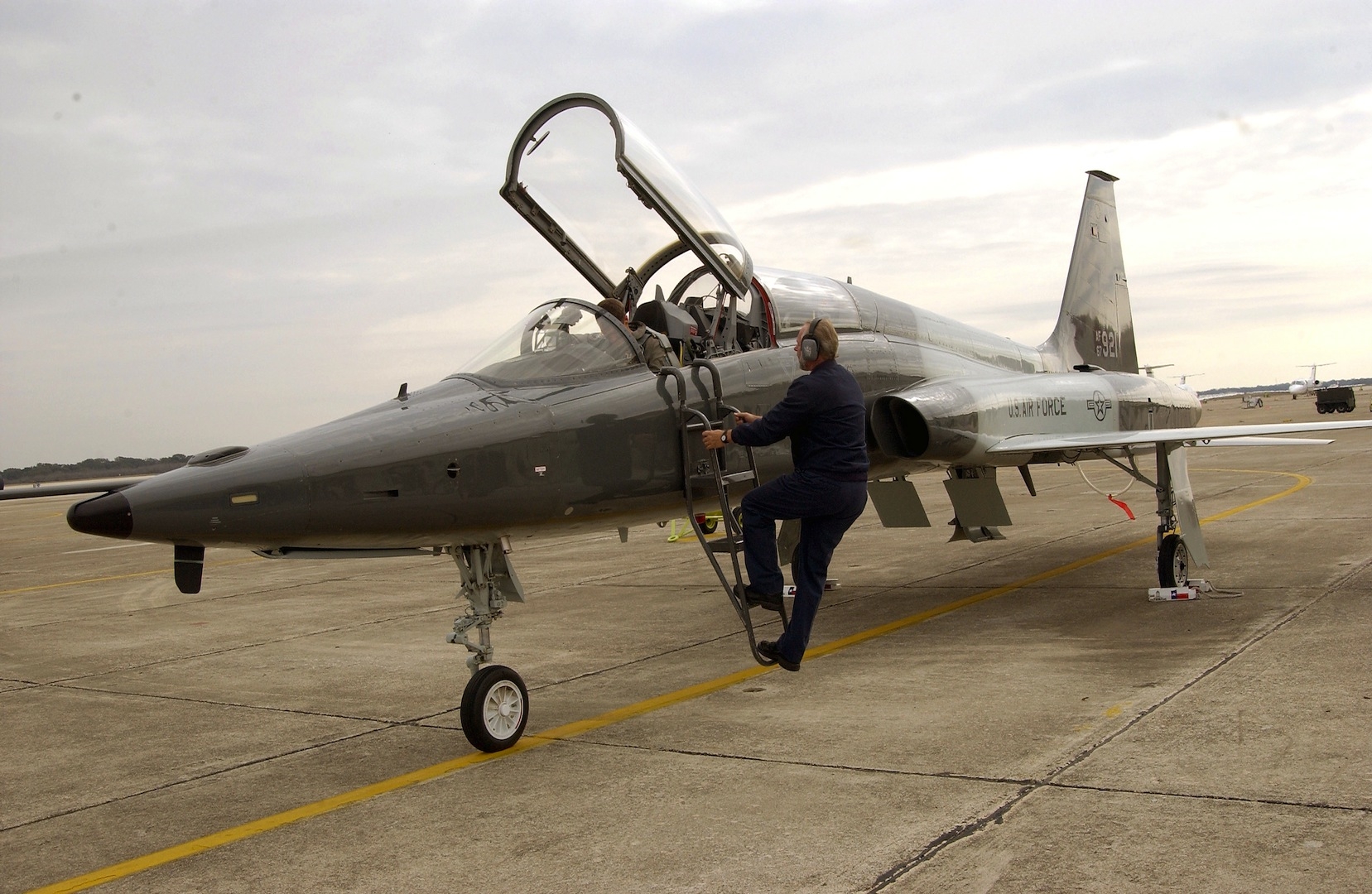 Boeing offers sneak peak of new T-X trainer. After photos leaked of