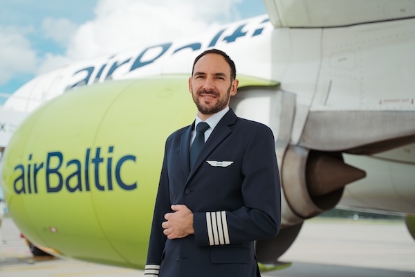 First graduate of airBaltic Pilot Academy becomes Captain.
