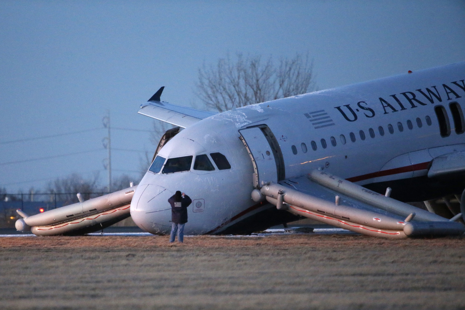 US Air aborted takeoff in Philadelphia blamed on pilot error. Federal