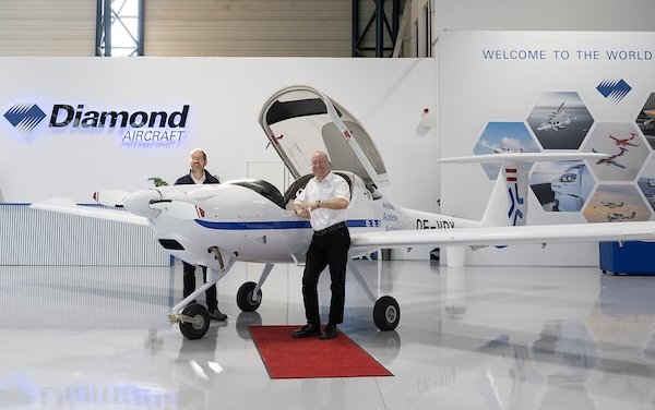 Diamond Aircraft delivers first new European-built DA20 to Aviation ...