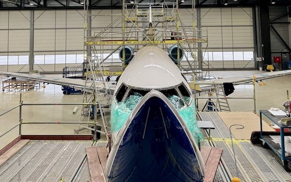 ExecuJet Belgium completes its first heavy check on Falcon 7X. ExecuJet MRO